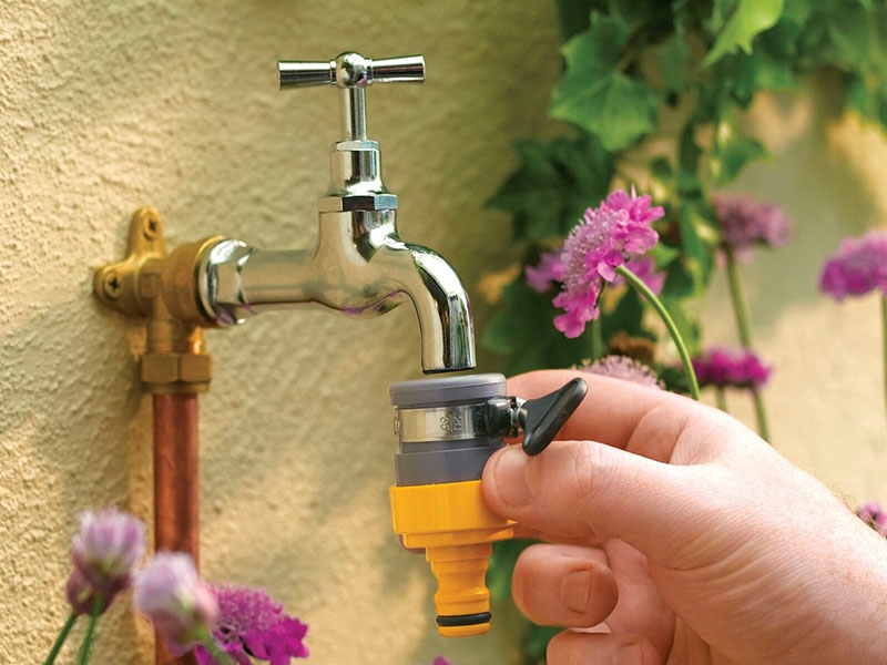 Round Tap Connector - Carded - Merryhatton Garden Centre